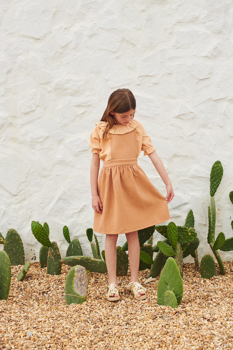 Apron Mina Apricot Cream – Across the Street